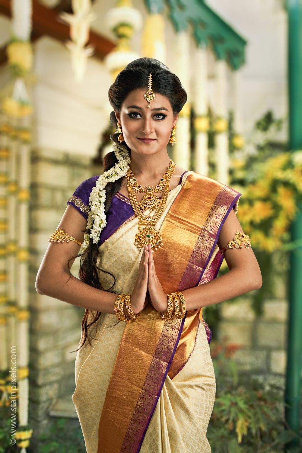 INDIAN JEWELRY COMMERCIAL – STAINPIXELS